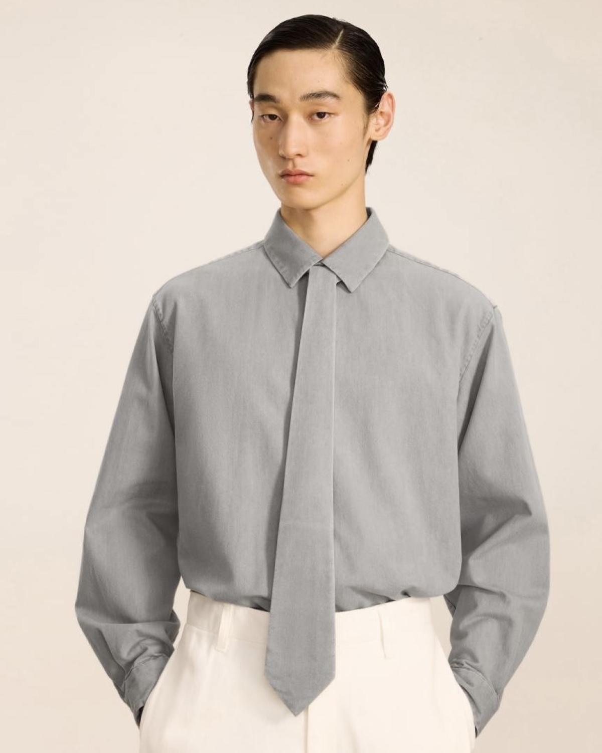 В чем встречать Новый год — 2026: стильные зимние образы для мужчин